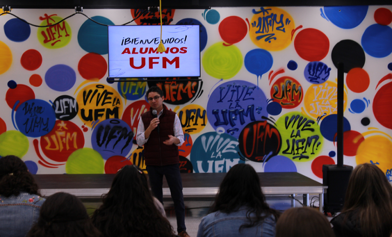 Gabriel Calzada dio bienvenida a estudiantes de nuevo ingreso - El ...