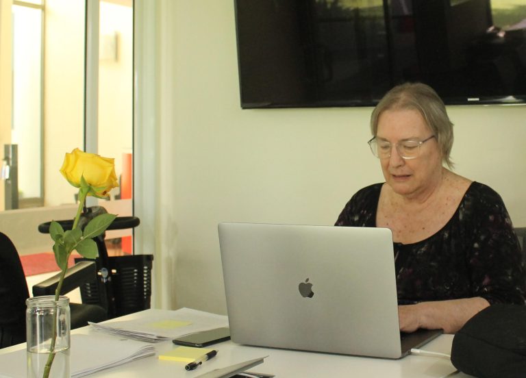 Joyce Brand, y los archivos de Spencer H. MacCallum en la UFM - El ...