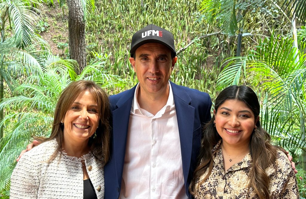 César Mariel comparte superpoderes de la IA culinaria - El Amigo de la ...