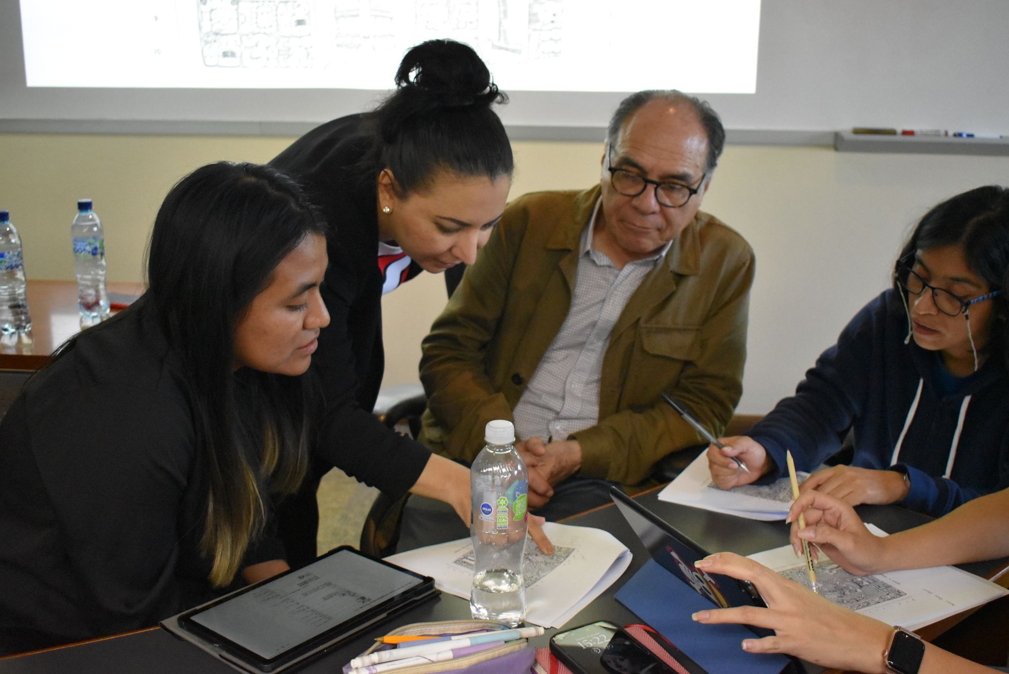 240726-seminario-epigrafia-museo-popol-vuh-maria-elena-vega-daniel ...