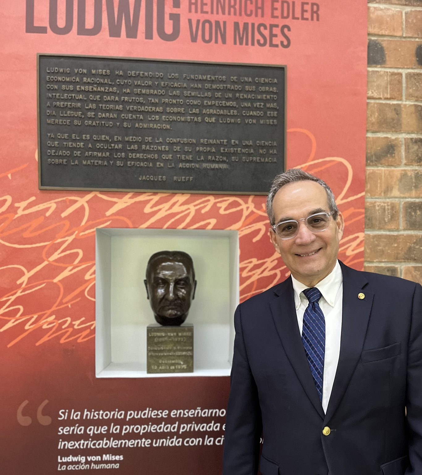 La pobreza: retos y oportunidades - El Amigo de la Marro